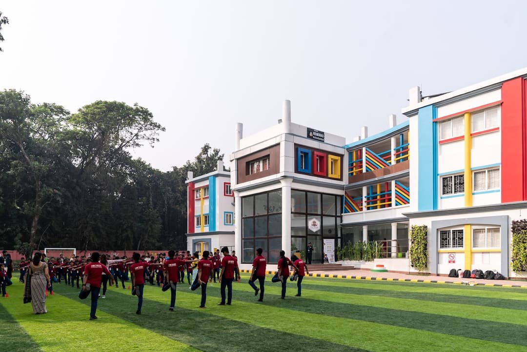Best English Medium Schools in Kolkata 2025-26 - Admission & Fees etc.